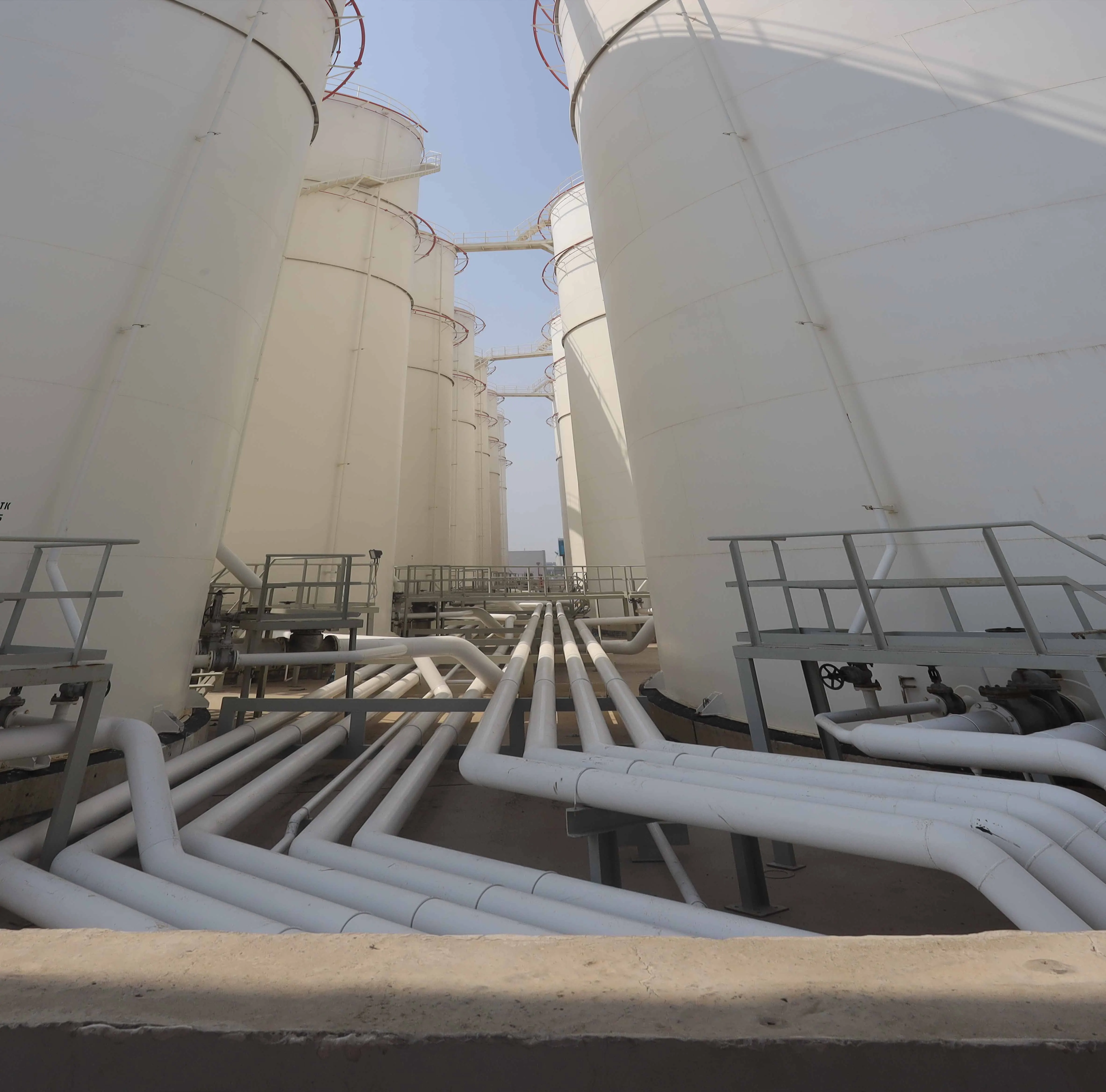 Base Oil SN 500 Supplier in Dubai - 100% Refined Virgin Oil for ...