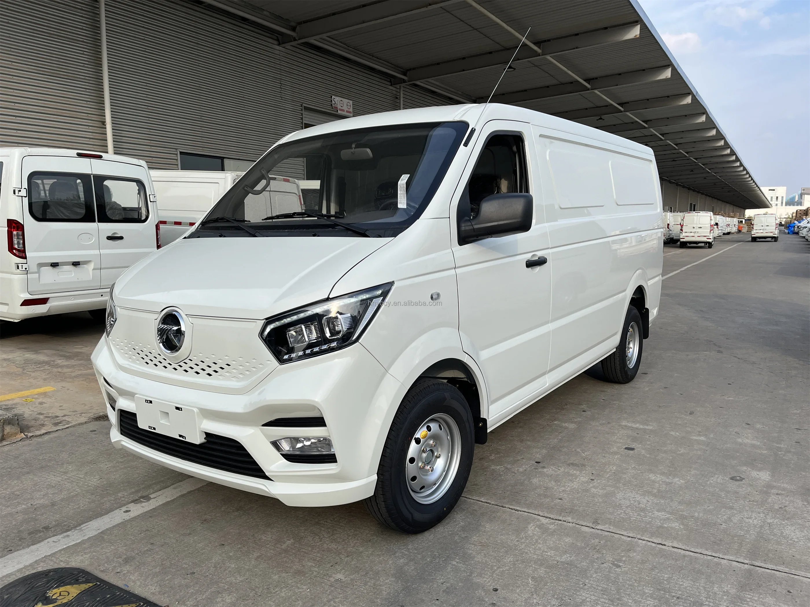 Kama Mini Ev Truck 3.2t 3.15t Electric Closed Van Light Truck Stores ...