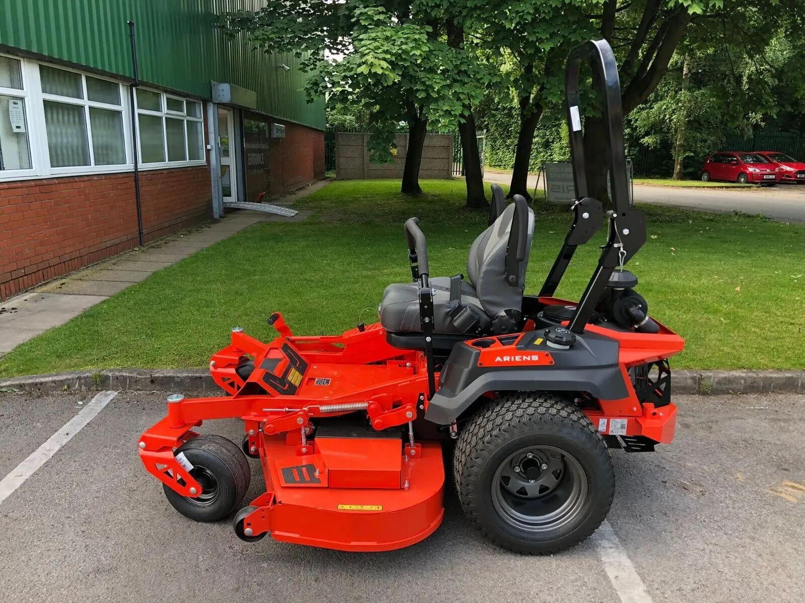 New 4-stroke Mini Riding Tractor Garden Lawn Mower Grass Cutting ...