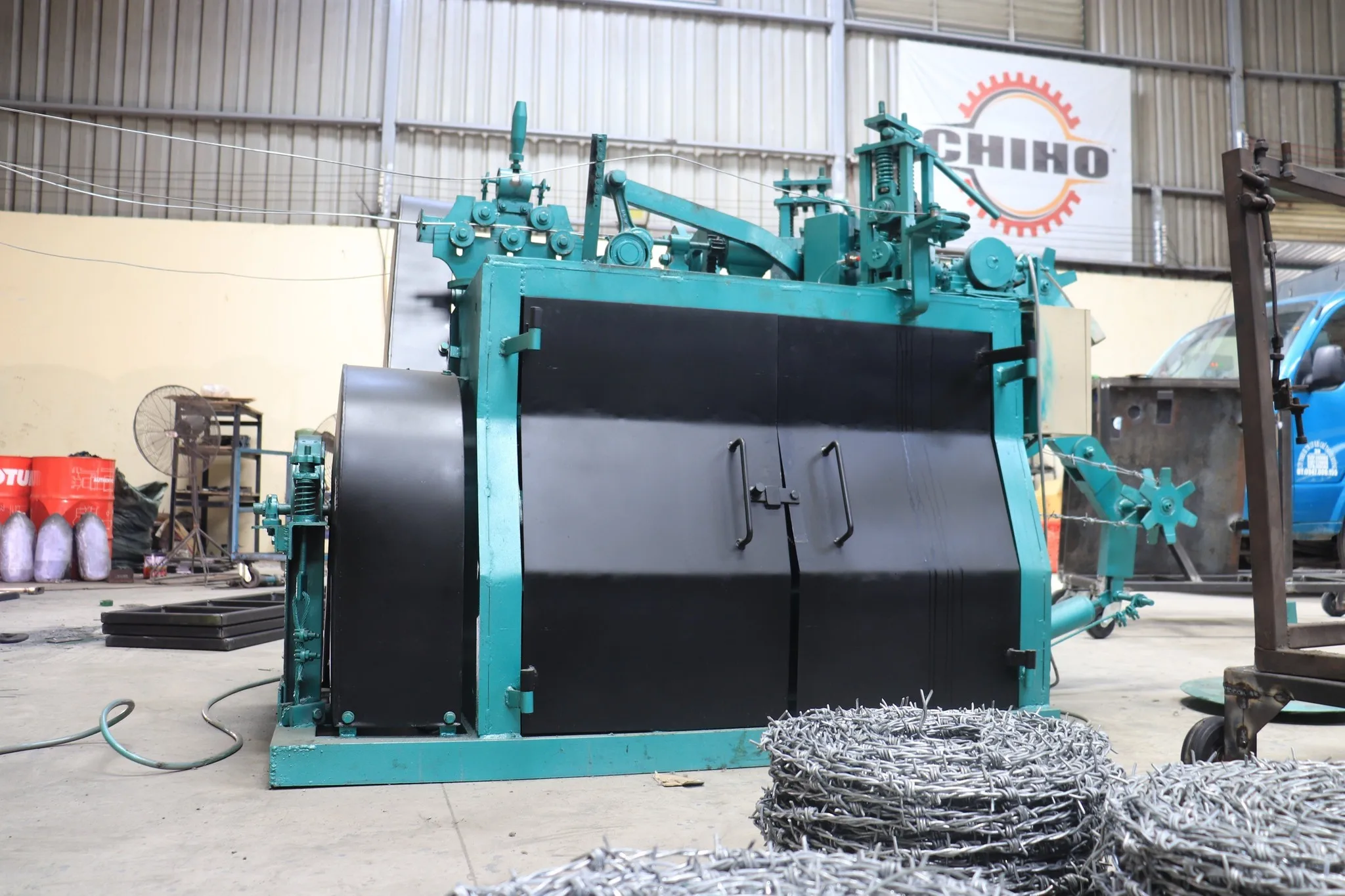 High Speed Single Strand Concertina Galvanized Razor Tape Barbed Wire ...