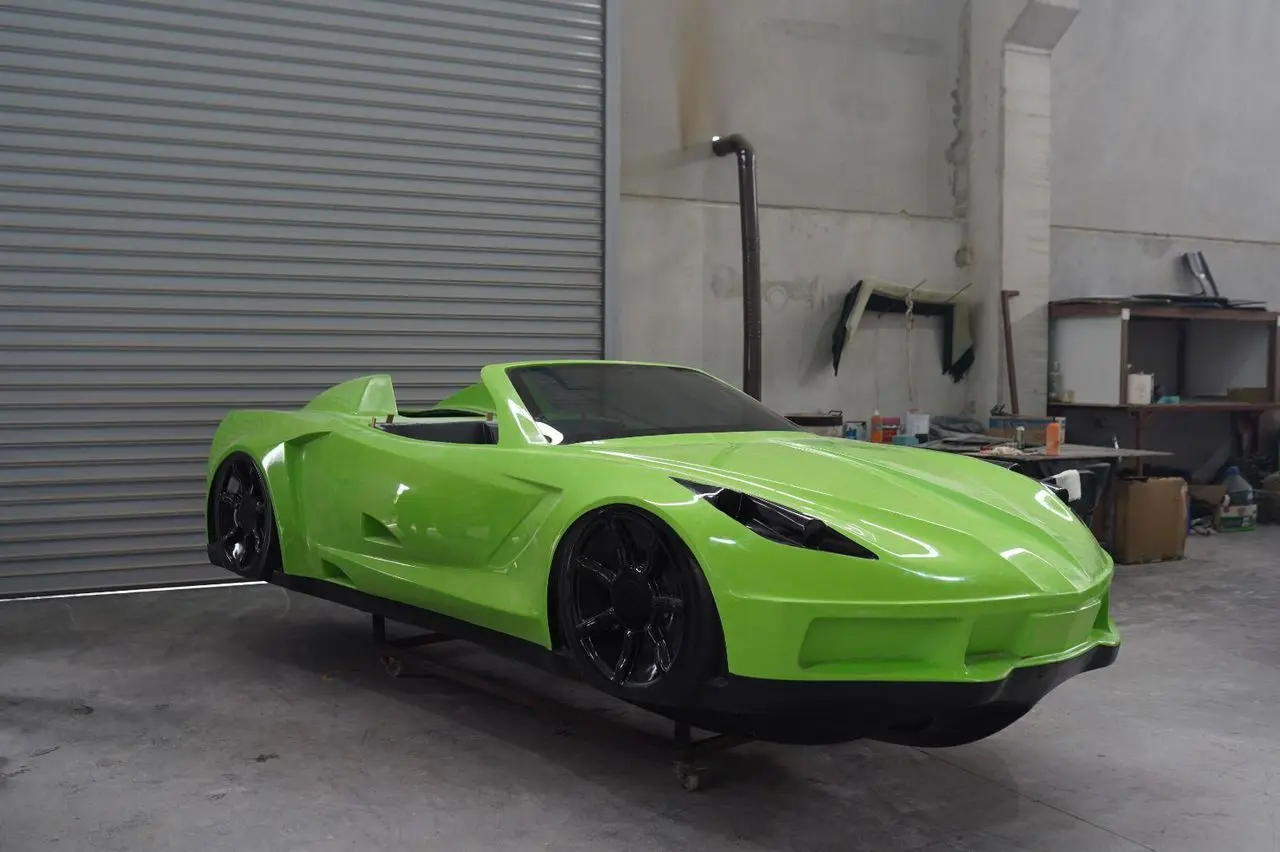 Water Supercar - High Speed Sports Yacht & Amusing Boat