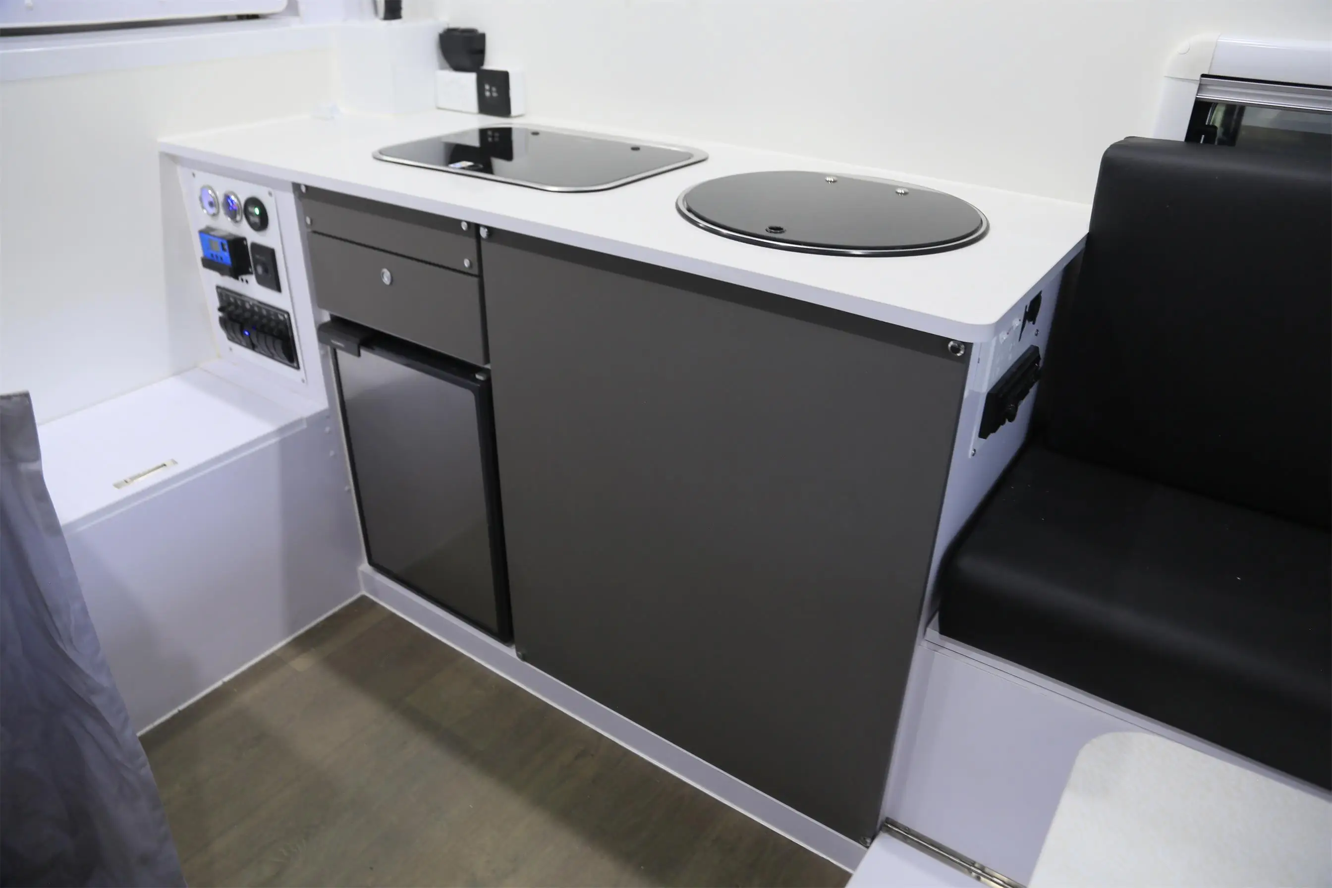 4X4 Slide in Pop Top Pick up - Lightweight Truck Camper