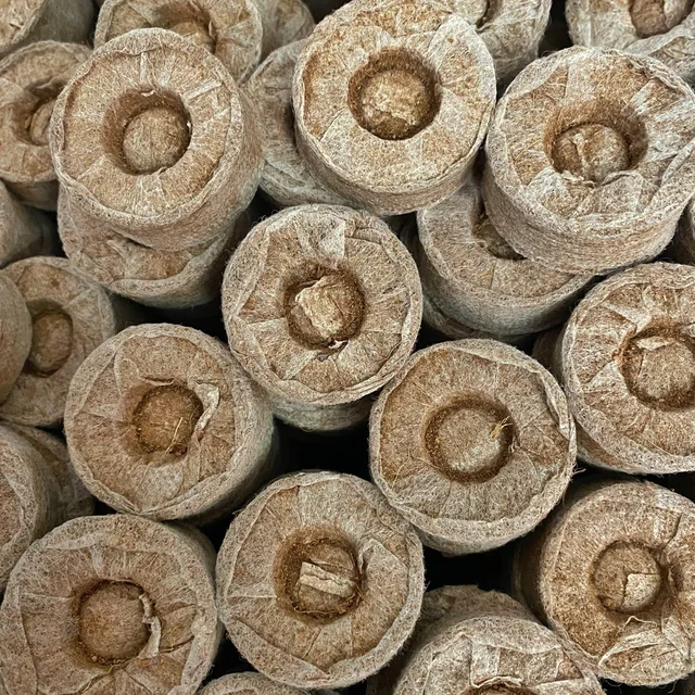 Starting Seeds Coco Coir Pellet For Growing Plant Flower Garden In ...