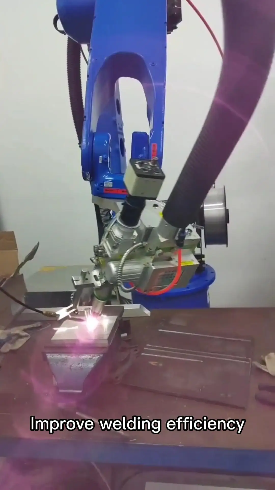 2000w Laser Welding YASKAWA Robot - 6 Axis High Productivity