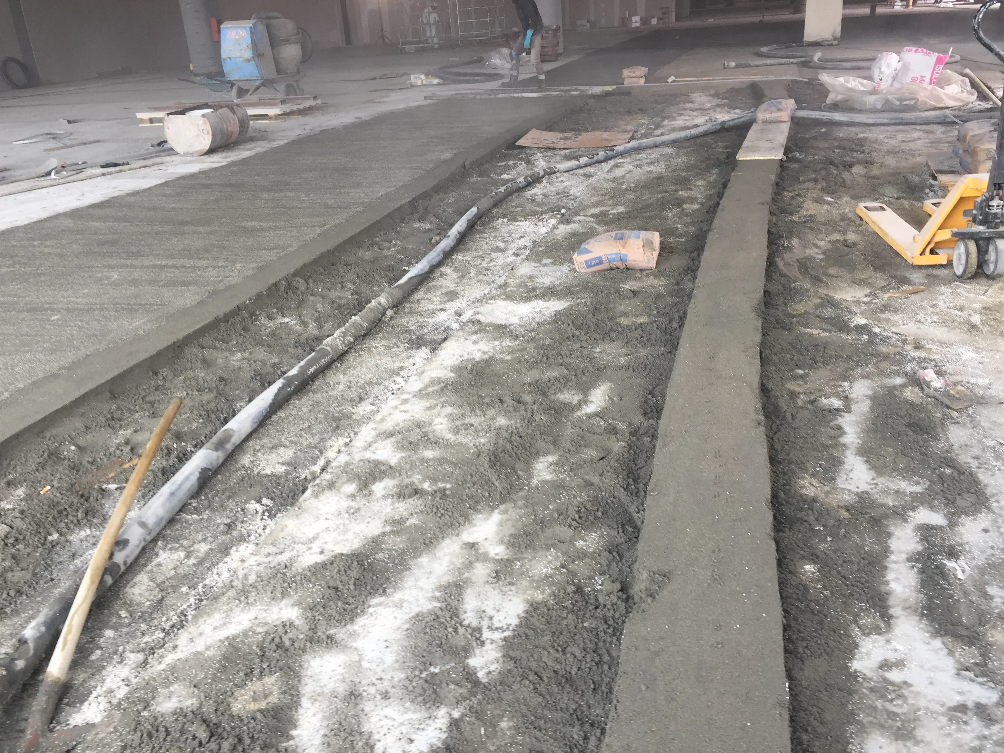 Isolcap Fein 300 - Lightweight Thermal Insulating Base Screed - Eps ...