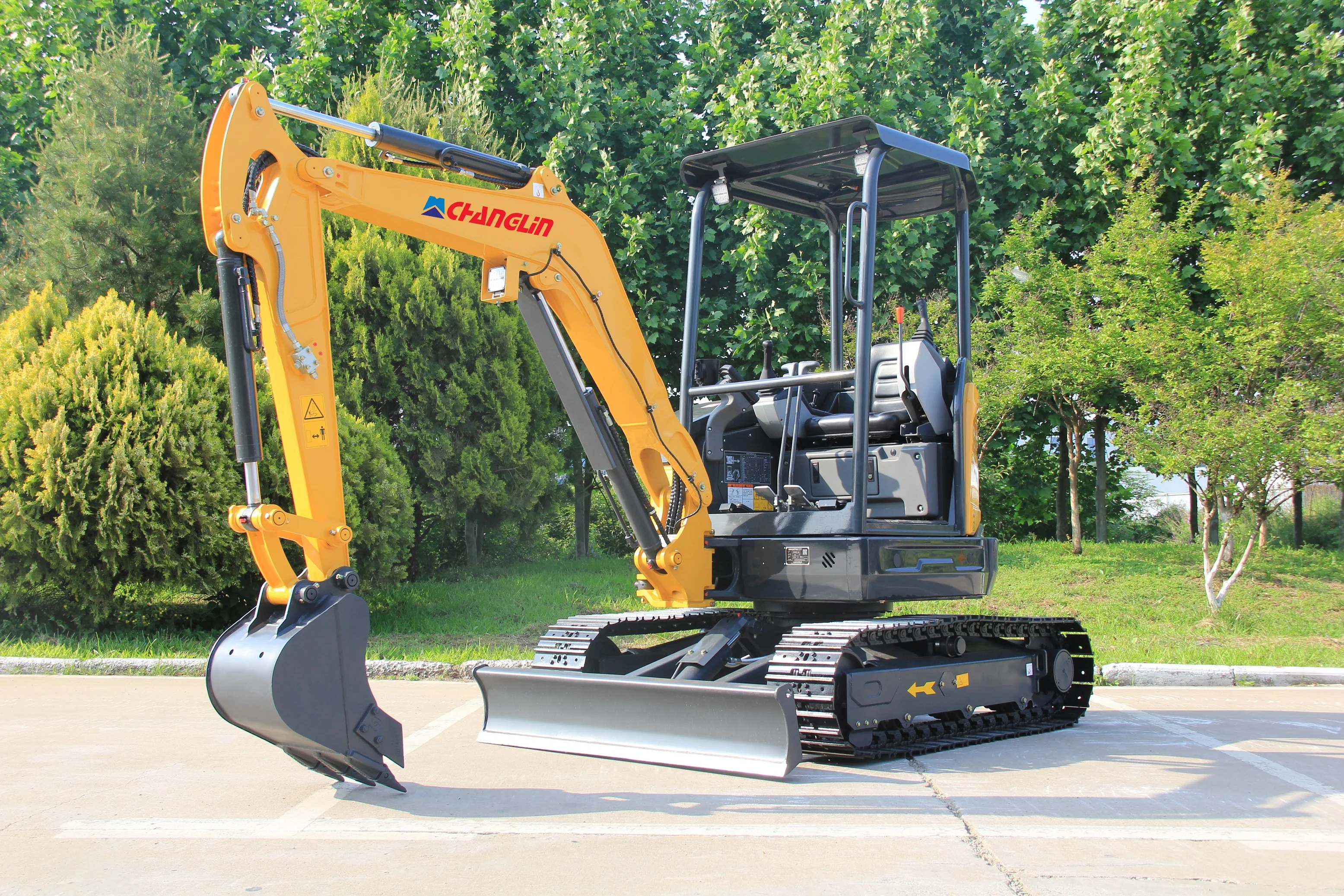 2 Ton Agricultural Excavator Automatic Small Micro Mini Excavator ...