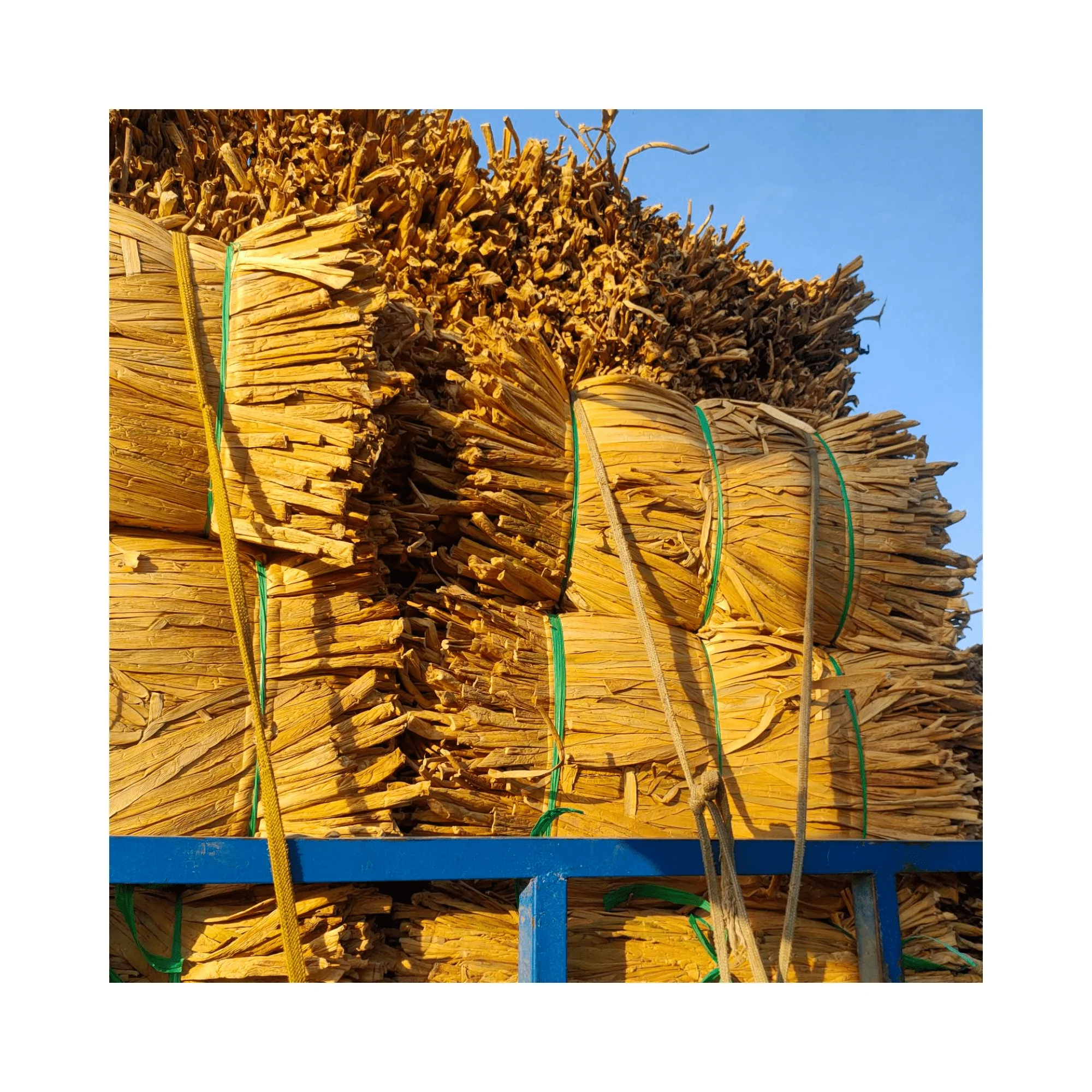 Vietnam Dried Water Hyacinth Raw Material Storage Baskets Handicraft ...
