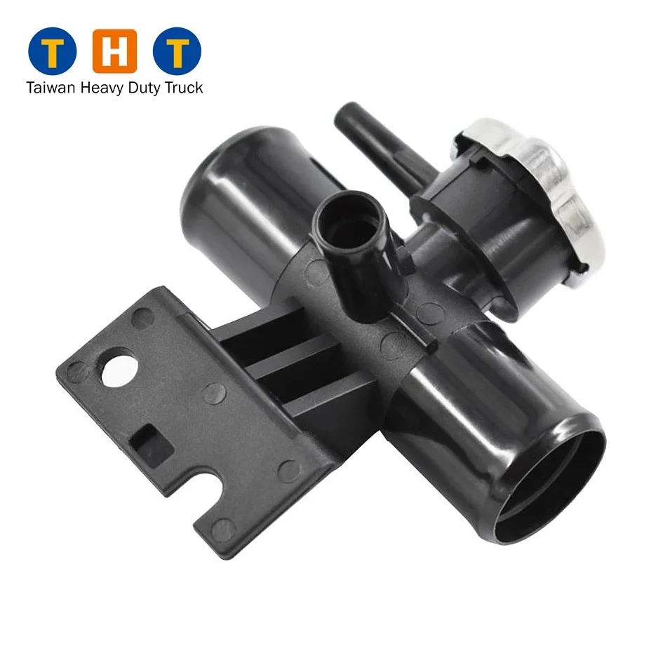 Radiator Coolant Filler 1350a015 Truck Cooling Parts For Mitsubishi ...