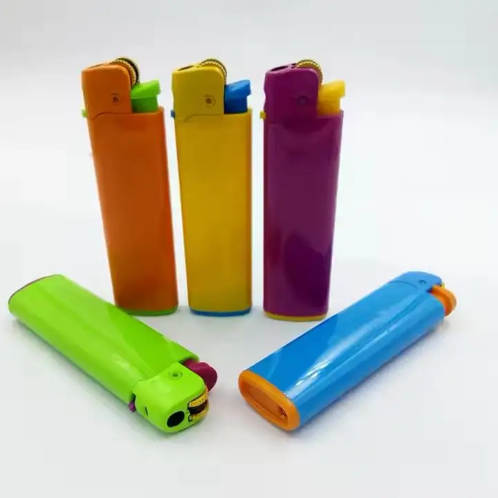 Top Quality Plastic Cricket Gas Lighter / Disposable Cricket Lighter ...