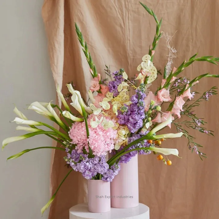Fancy Design Cylinder Shape Flower Vase for Home & Office