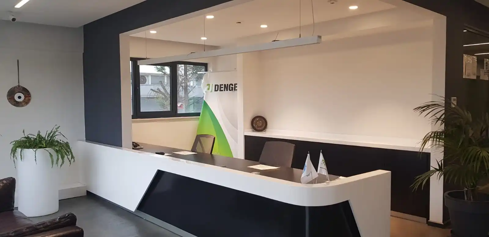 Trailer Socket Plastic 13 Poles With Screw Brass Terminal N Type Black ...