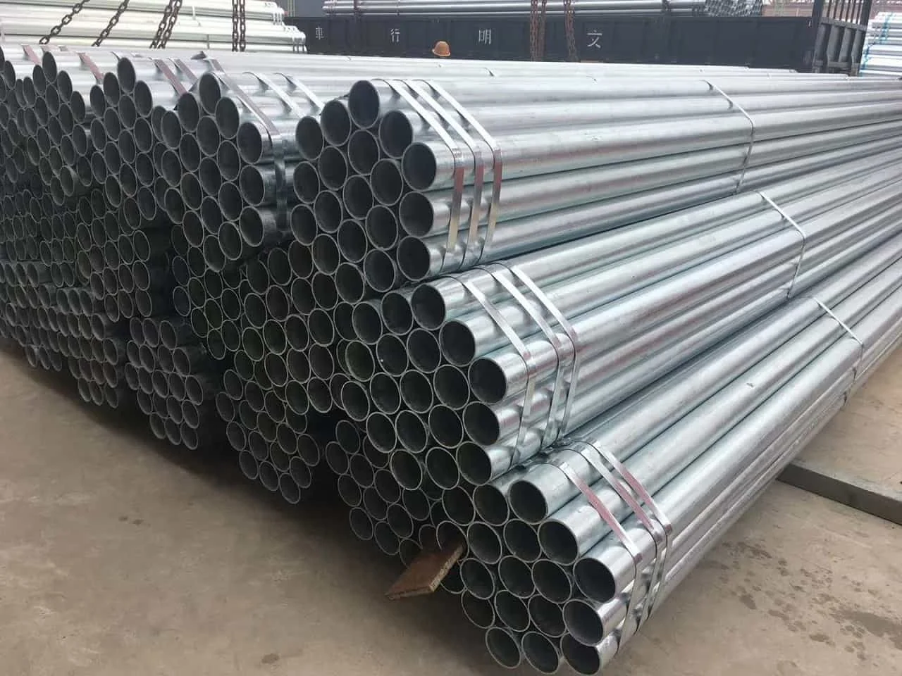 Cheap New Design High Speed Structure Steel Pipes