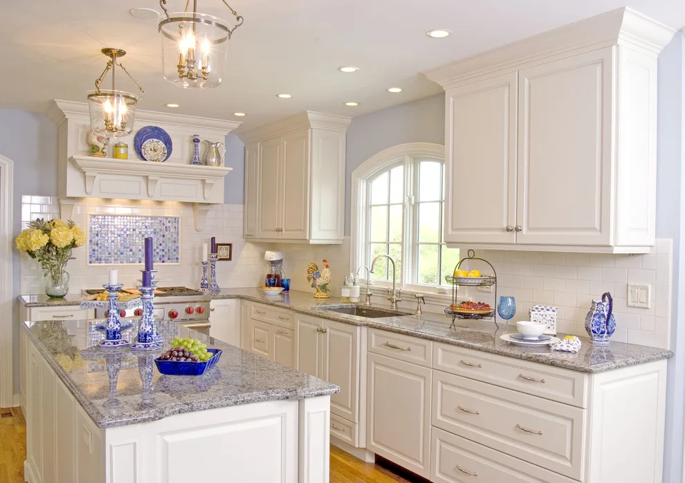Classic Traditional White Kitchens
