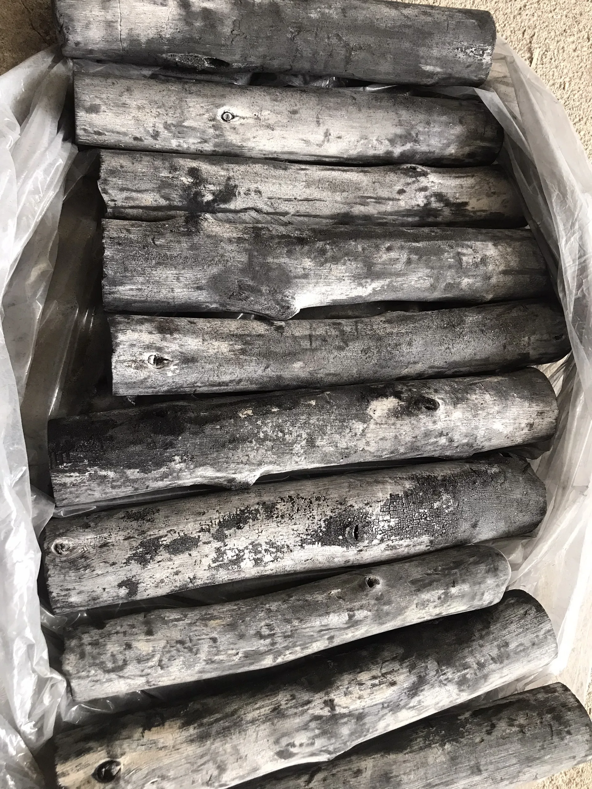 Lychee Wood Eucalyptus Wood White Charcoal Binchotan Customized Size ...