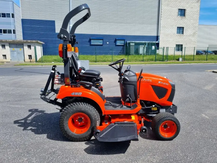 KUBOTA BX261 SUB COMPACT TRACTOR - 35HP Wheel Tractor