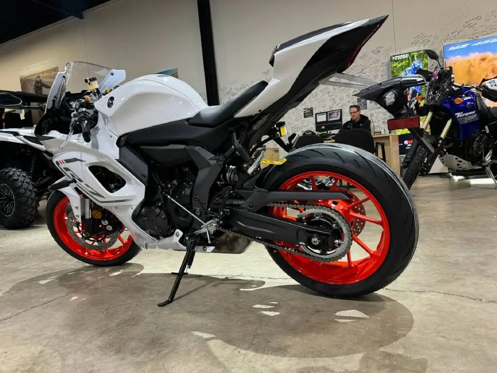 2023 Yamaha YZF-R7 - A Used Motorcycle with 600-1000CC Displacement