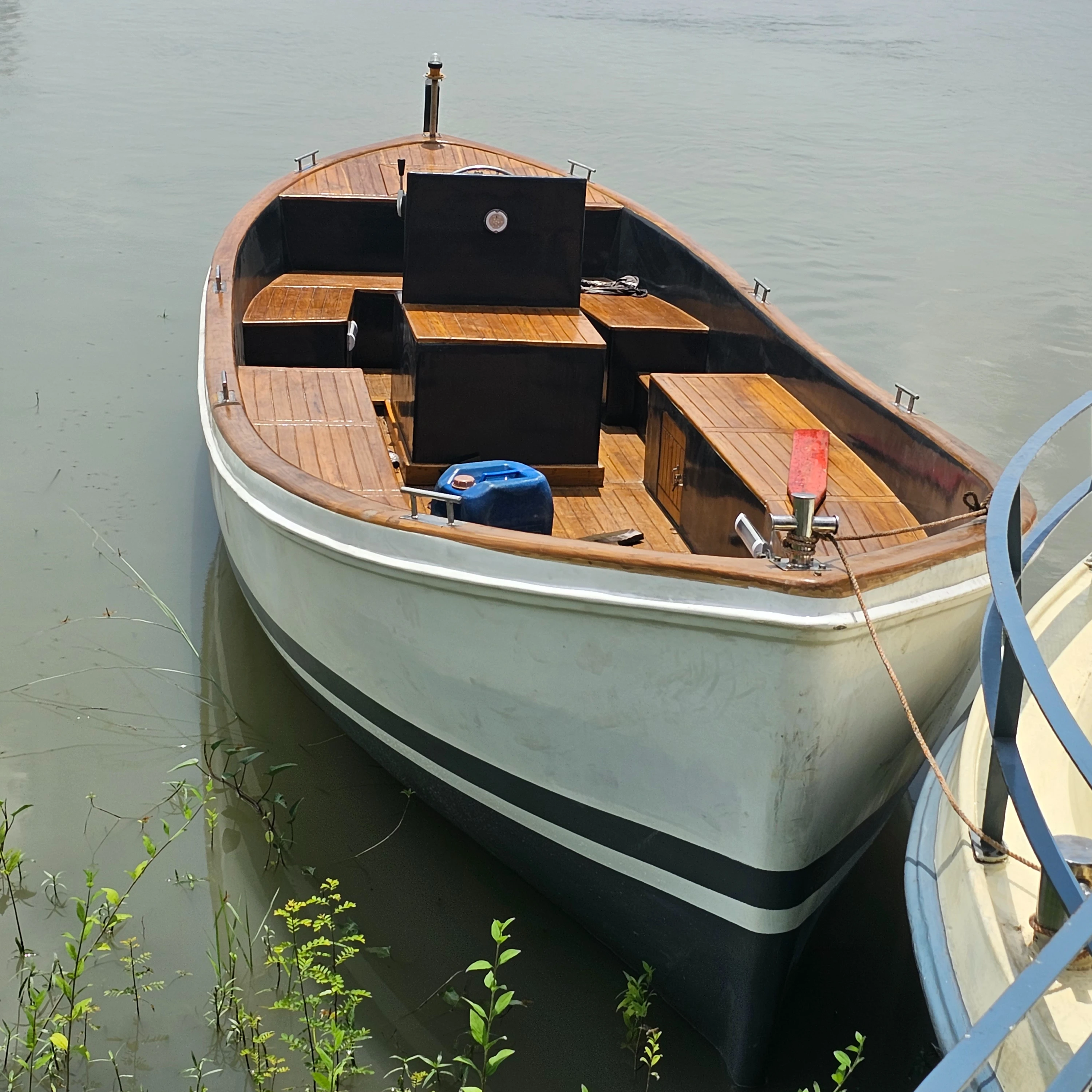 Best Luxury Design Sloep Boat With Teak Wood Design And Fibreglass Hull ...