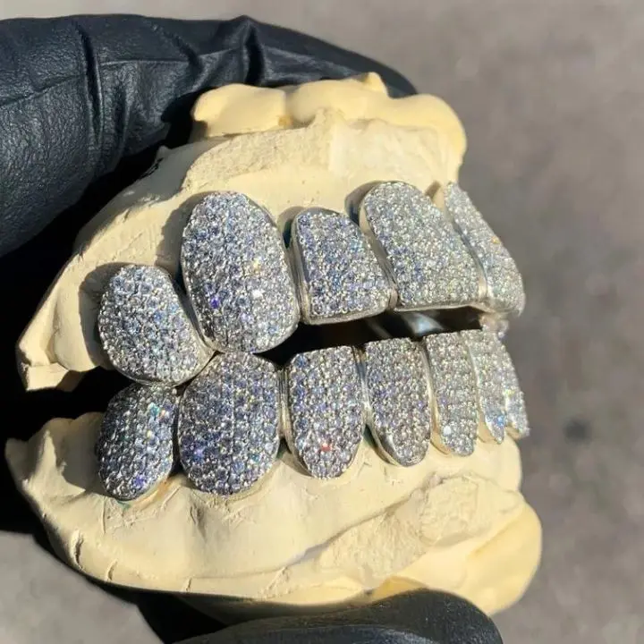 Fully Iced Out Enhanced Vvs Clarity Moissanite Diamond Iced Out Teeth ...