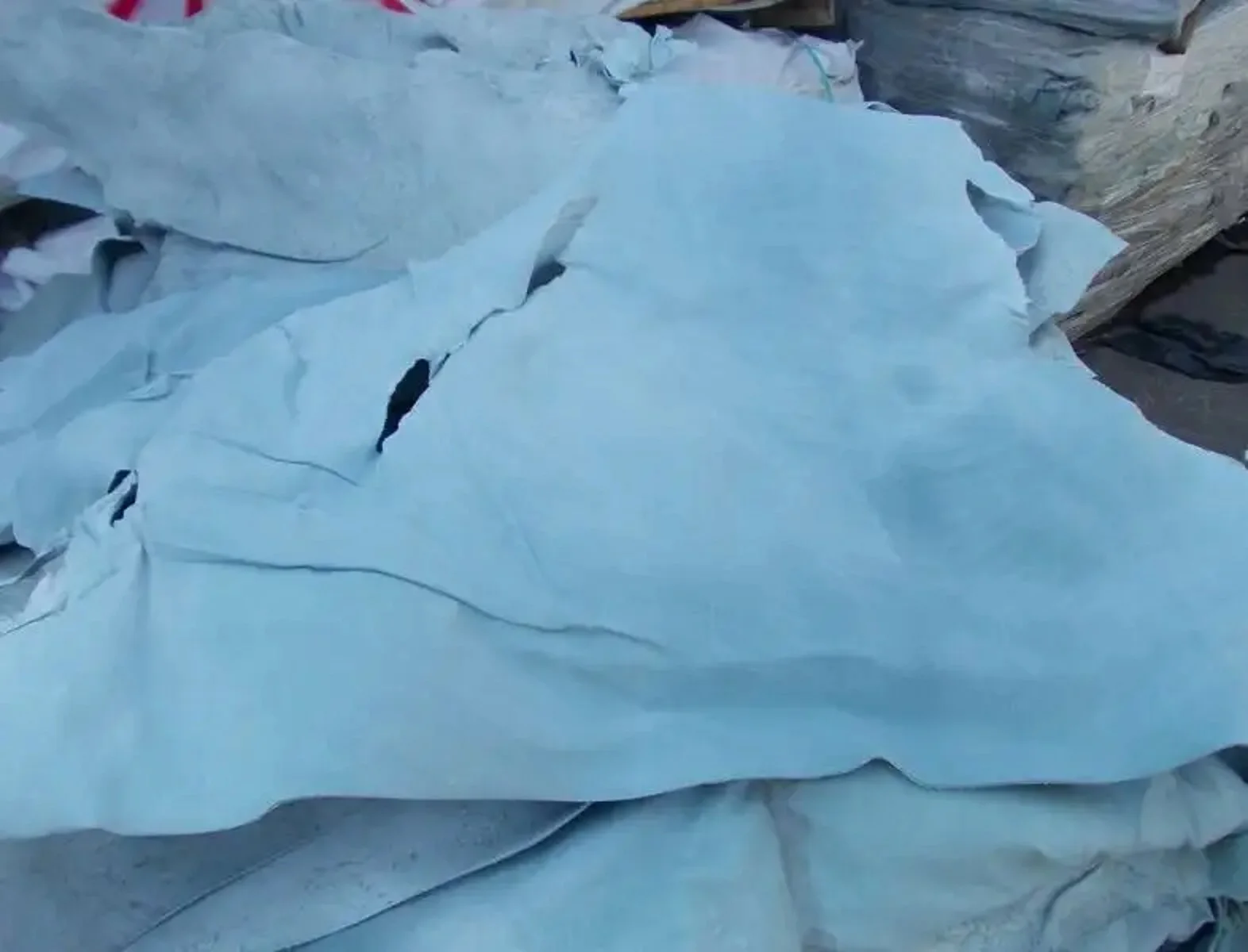 High Quality Wet Blue Cow Split Genuine Leather Salted and Dried Hides ...