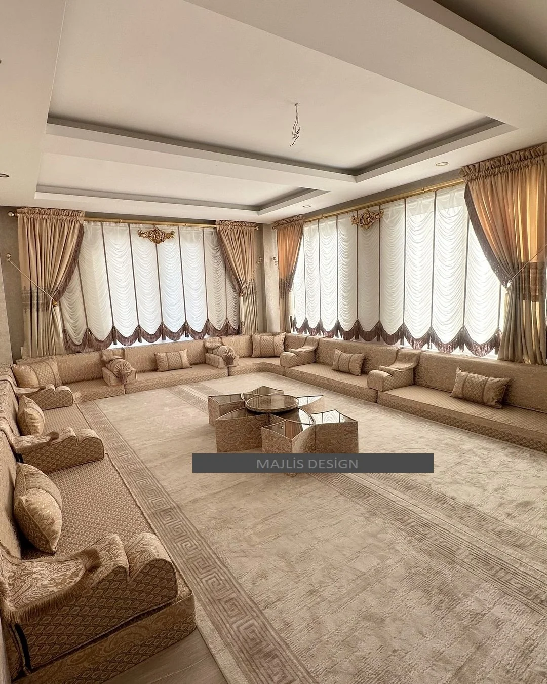 Arabic Majlis - Traditional Moroccan Sofa for Living Room
