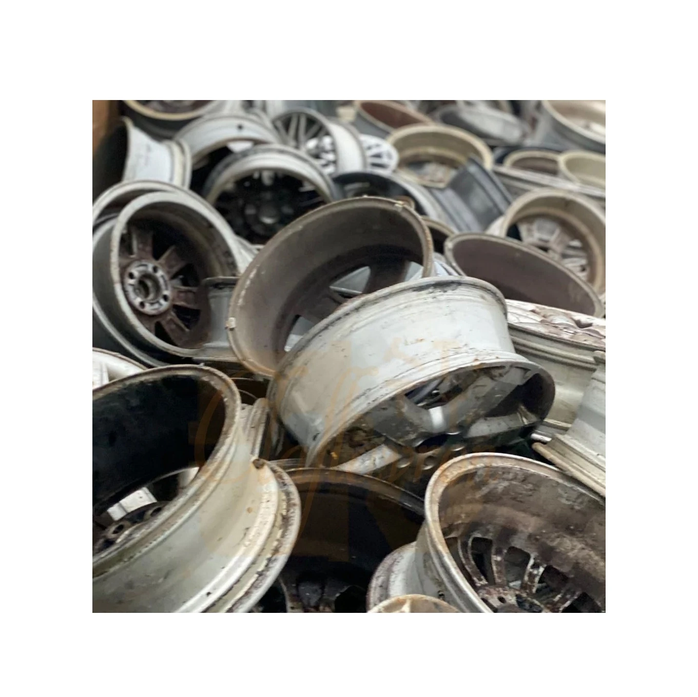 Alloy Aluminum Engine Block Wheel Scrap Tin Can Scrap for Export ...