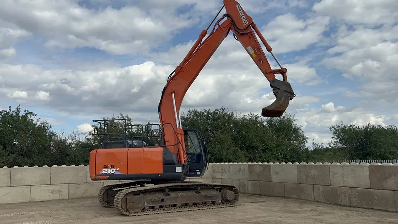Construction & Building Machinery Hitachi Ex210lc Excator - Buy ...