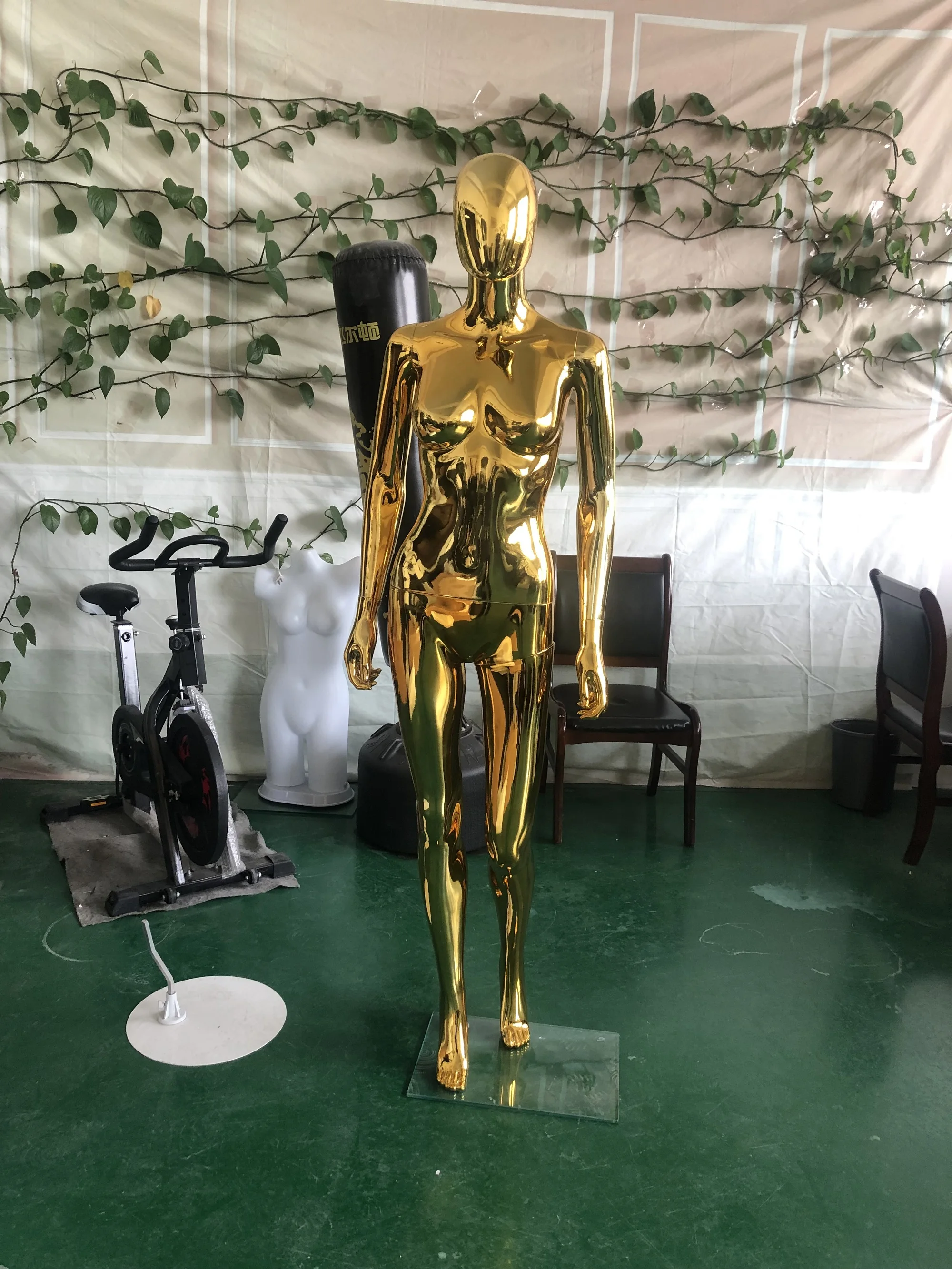 Beautiful Full Body Chrome Mannequins - Ecoo Quality