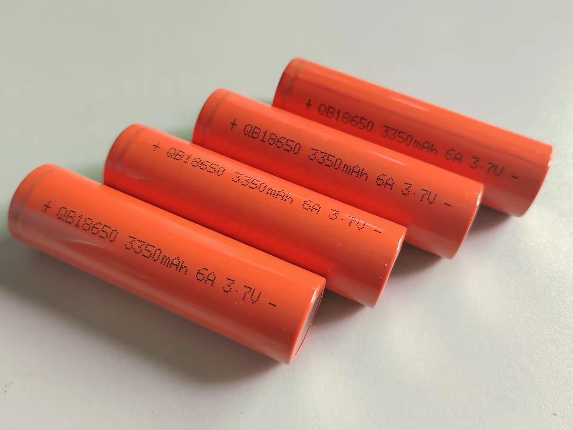 QB18650 3350mah Battery - High Performance for Various Uses