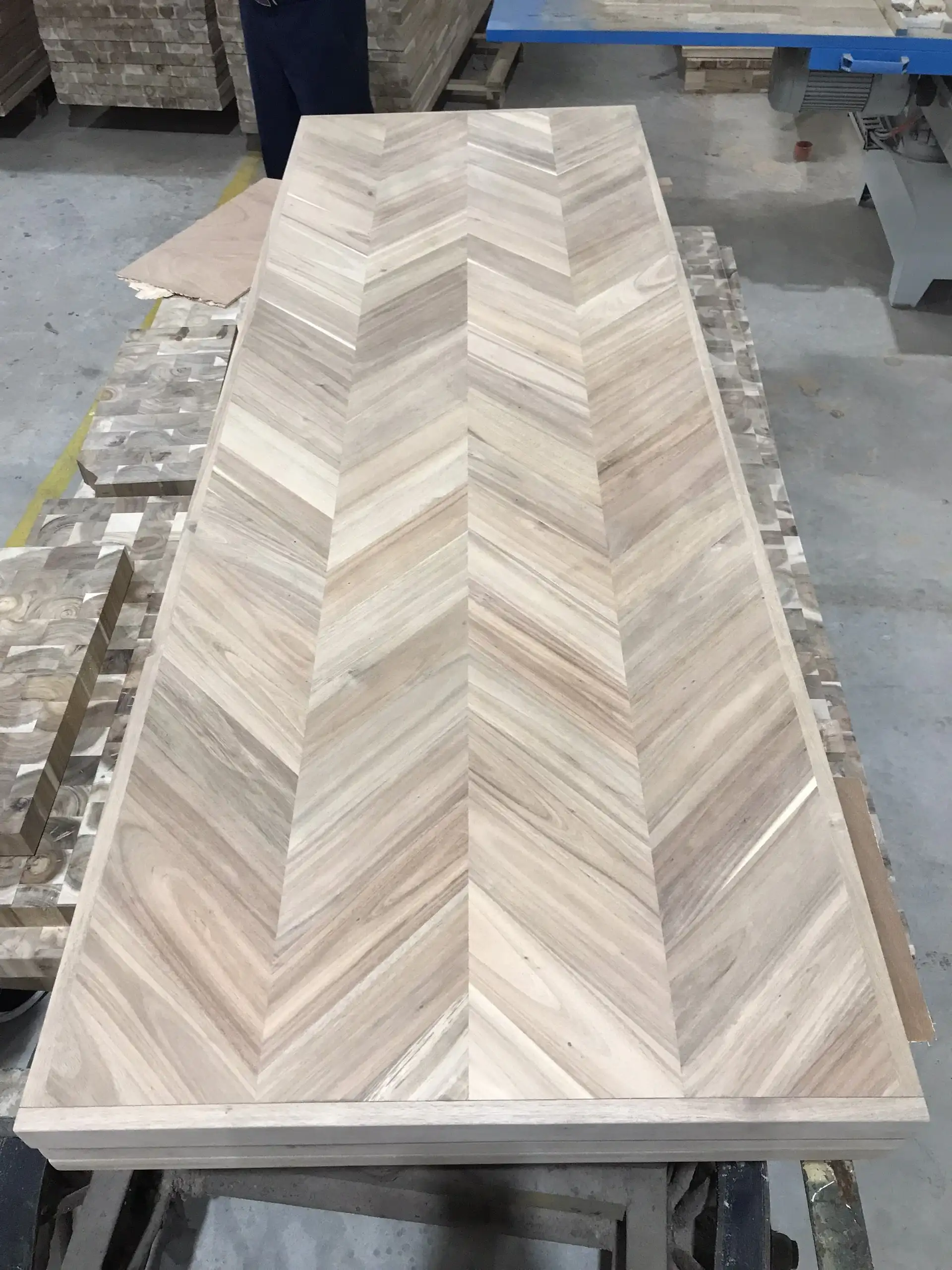 Factory Price Acacia Wood Herringbone - Oiled Covered For Countertop ...