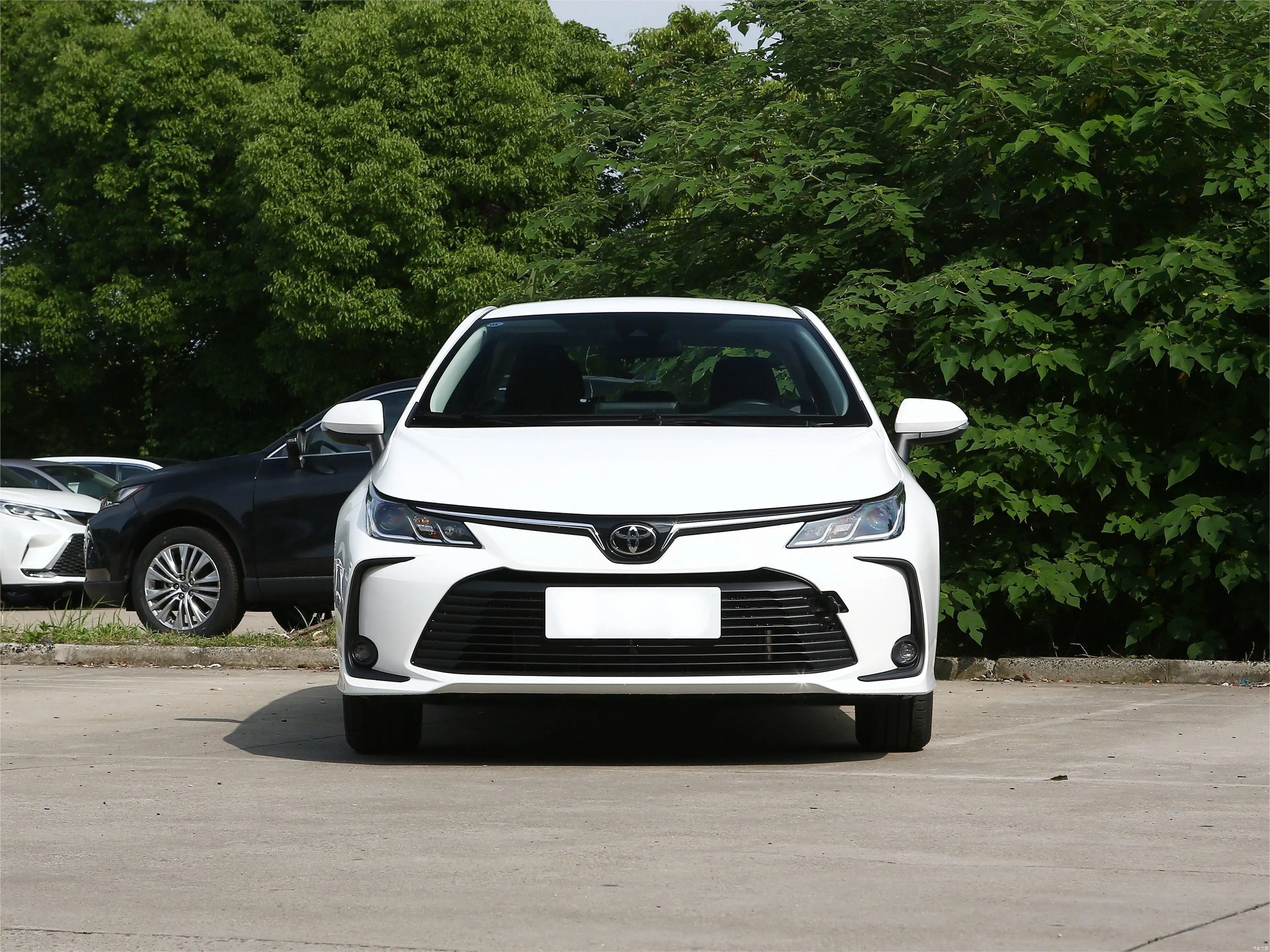 New Energy Hybrid Electric Vehicle 1.5l 1.8l 1.2t E-cvt Toyota Corolla Left Turn 2023 2022 2019 ...