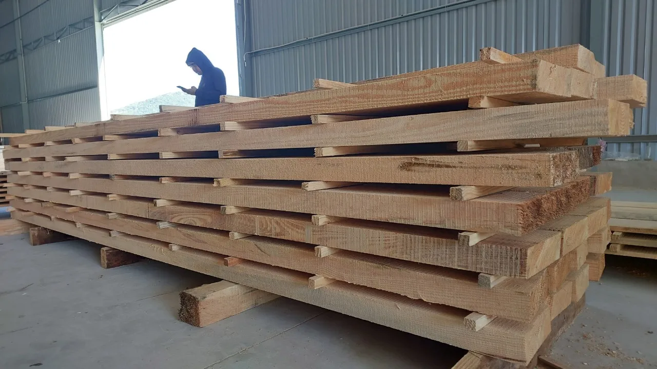 Custom Logo & Packaging Southern Yellow Pine Lumber Construction Materials In Natural Color From ...