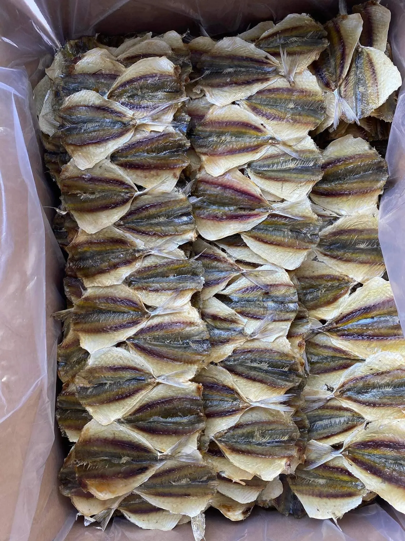 Manufacturers Supply High Quality Dried Yellow Stripe Trevally Fish ...