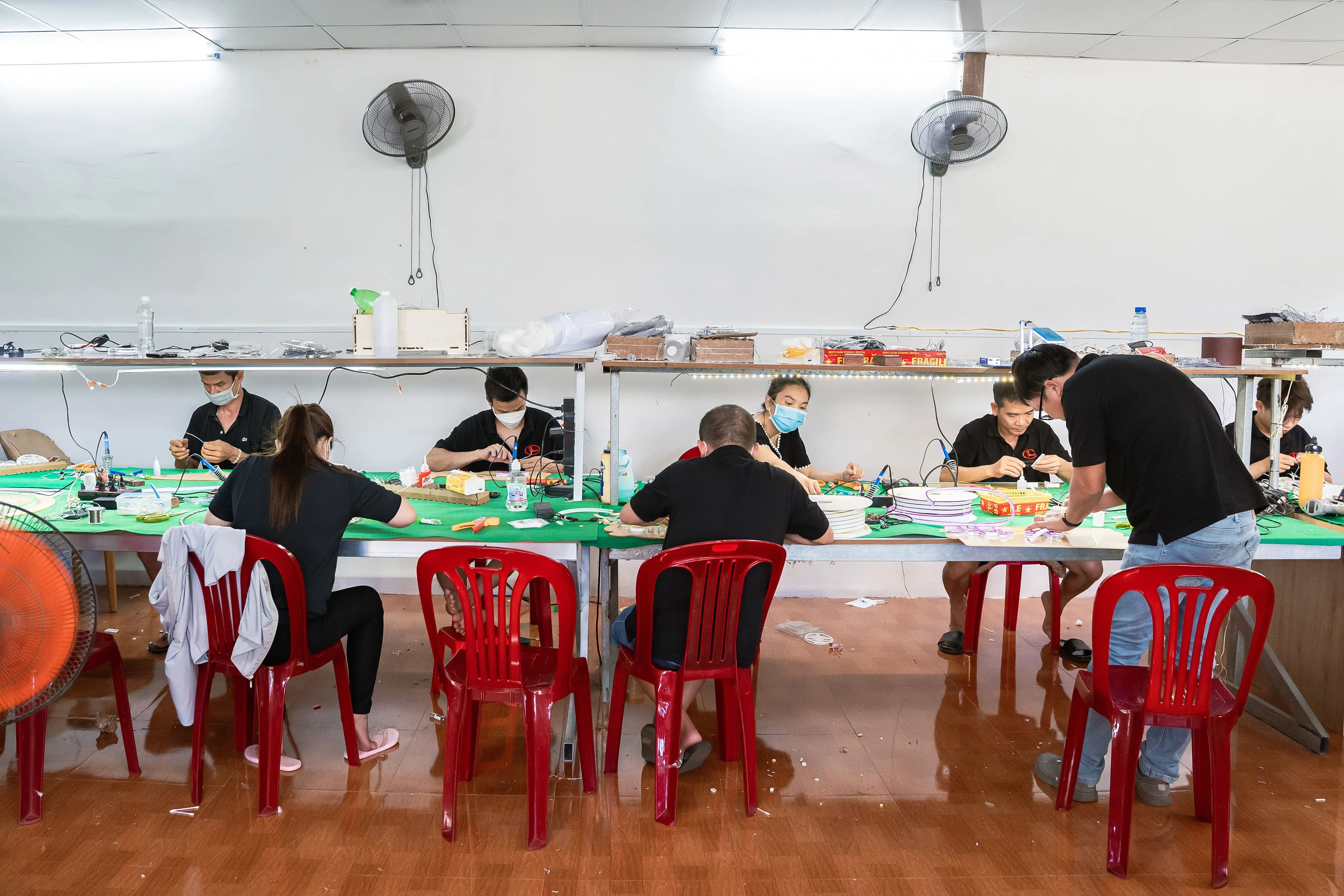 Good Avocado Surfer Palm Acrylic Artwork - Buy Good Avocado Surfer Palm ...