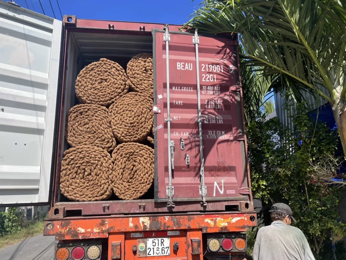 Vietnam Outdoor Coconut Coir Mat Roll for Road Paving in Park and ...