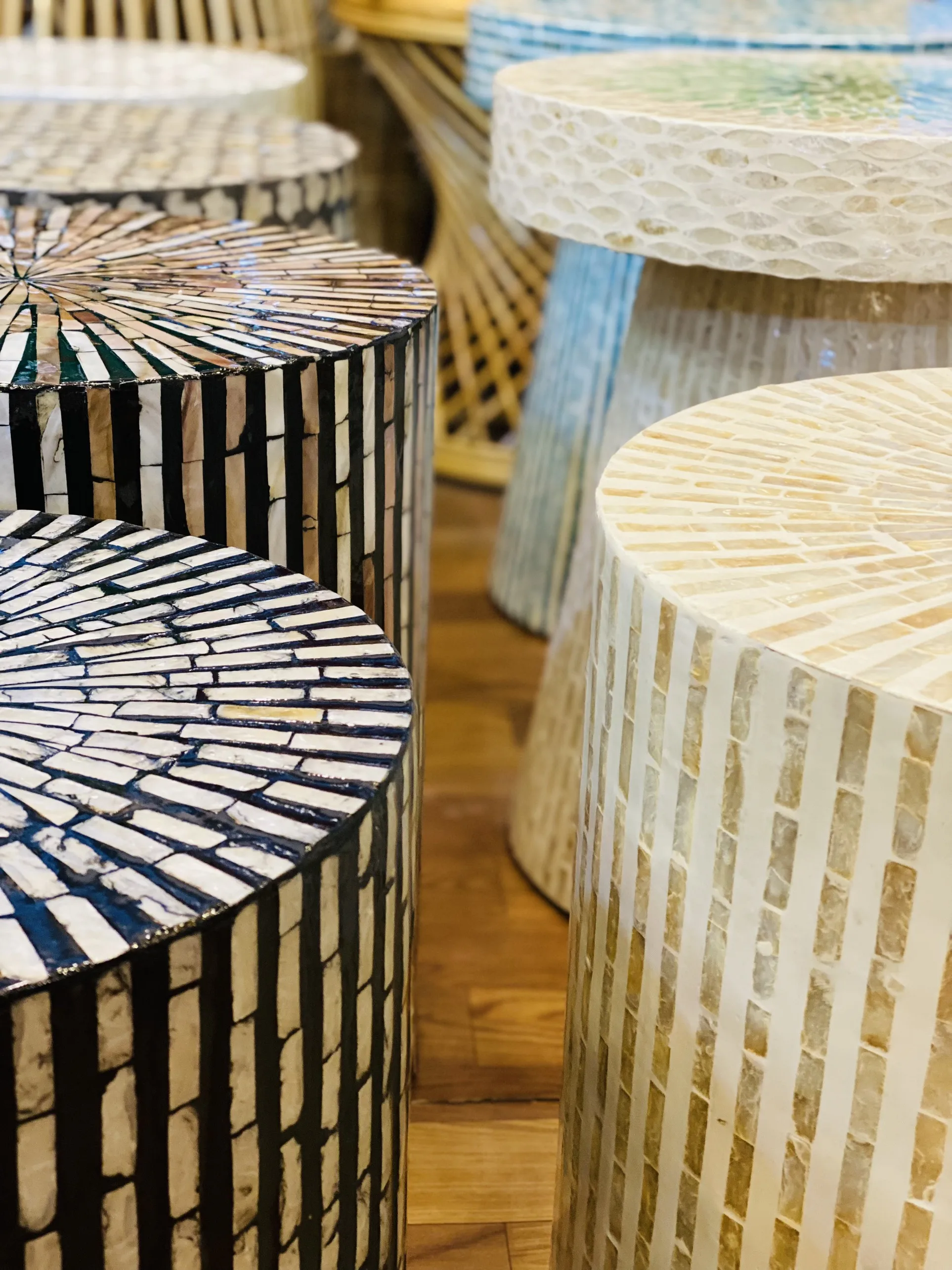 Natural Eco-friendly Mother Of Pearl Table Capiz Mushroom Table For ...