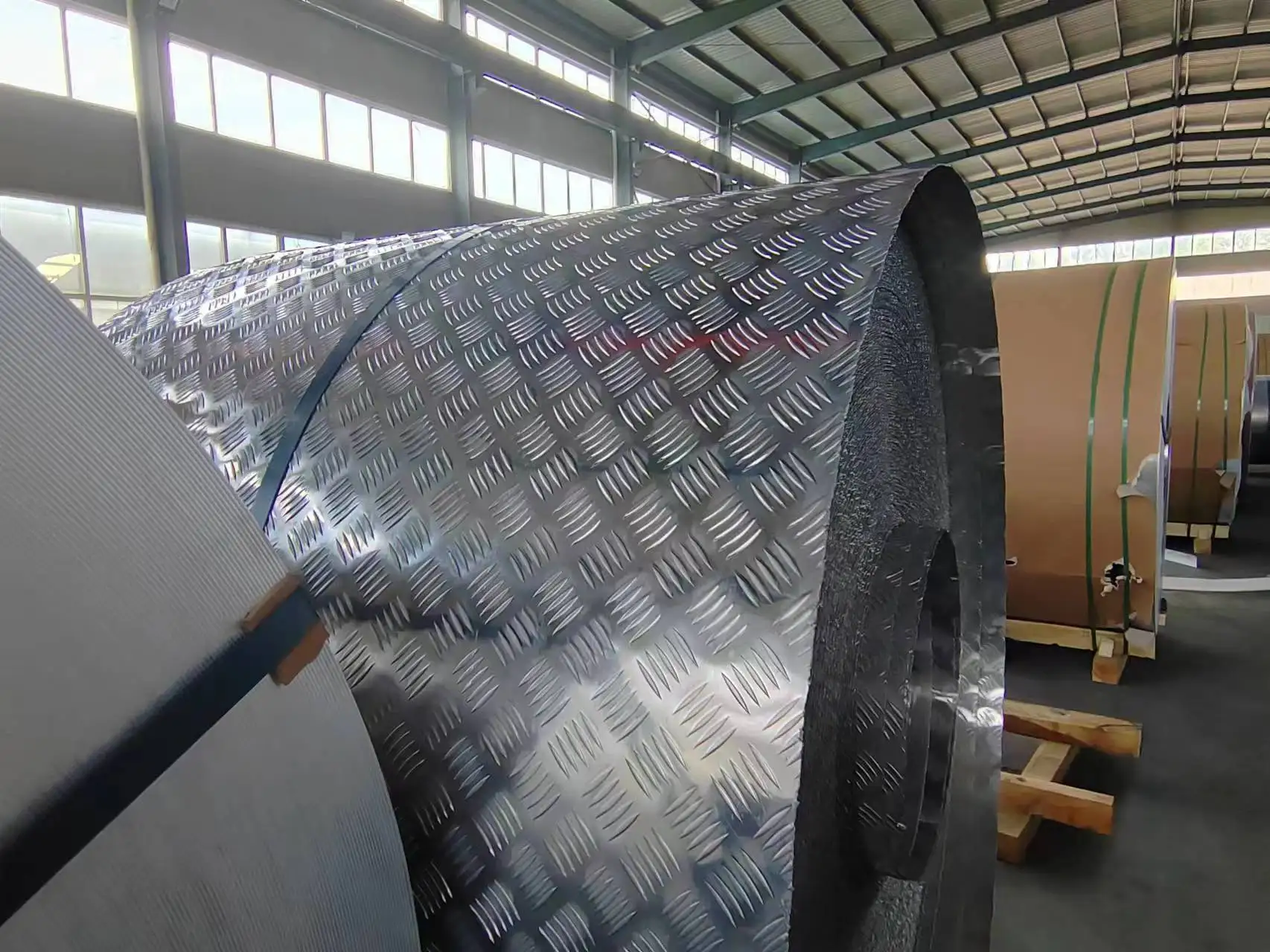 5052 Diamond Aluminum Checkered Plate And Small Five-bar Aluminum Alloy ...