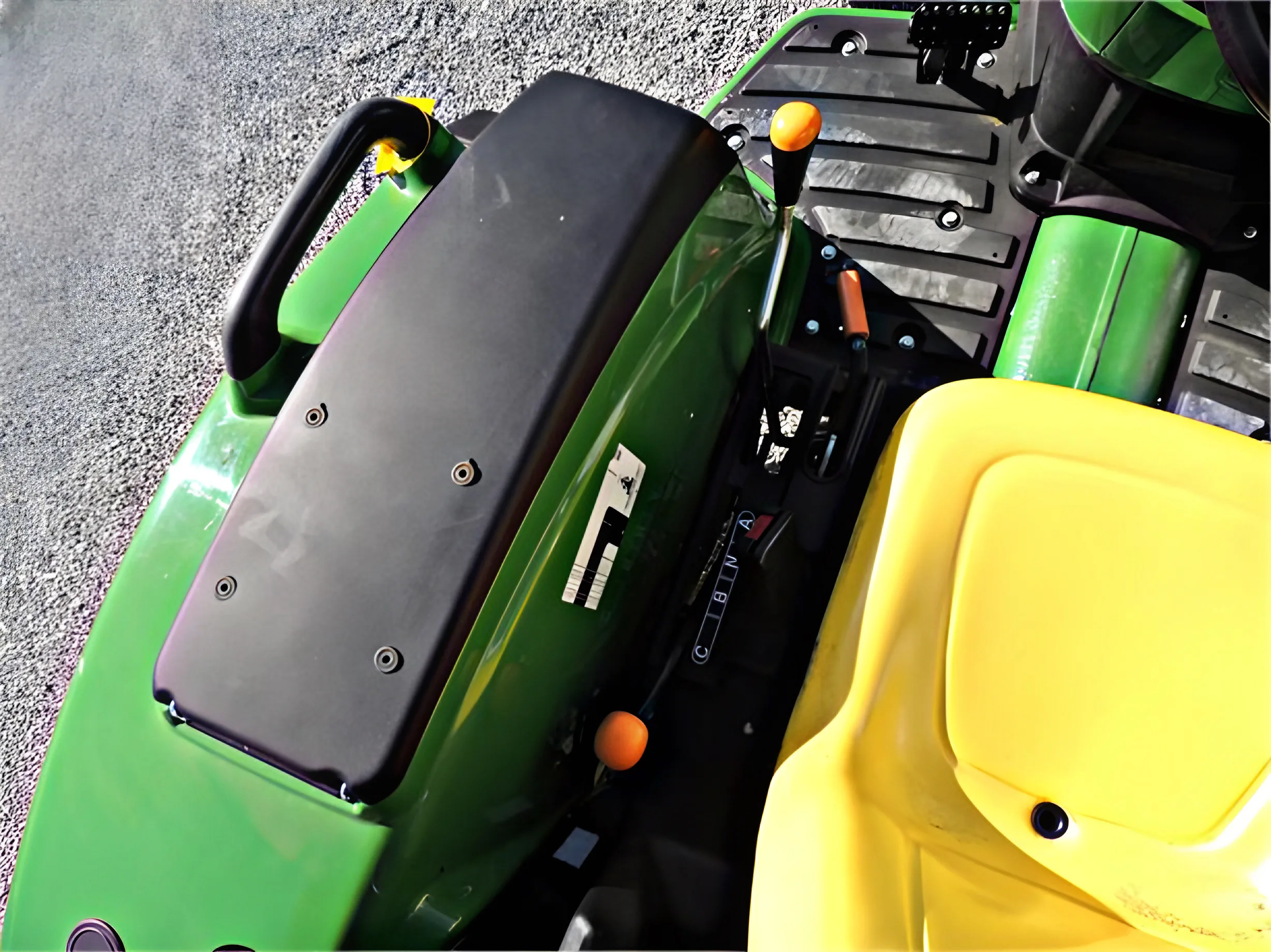 2020 JOHN DEERE 4052M Front Loader Tractor - High Productivity