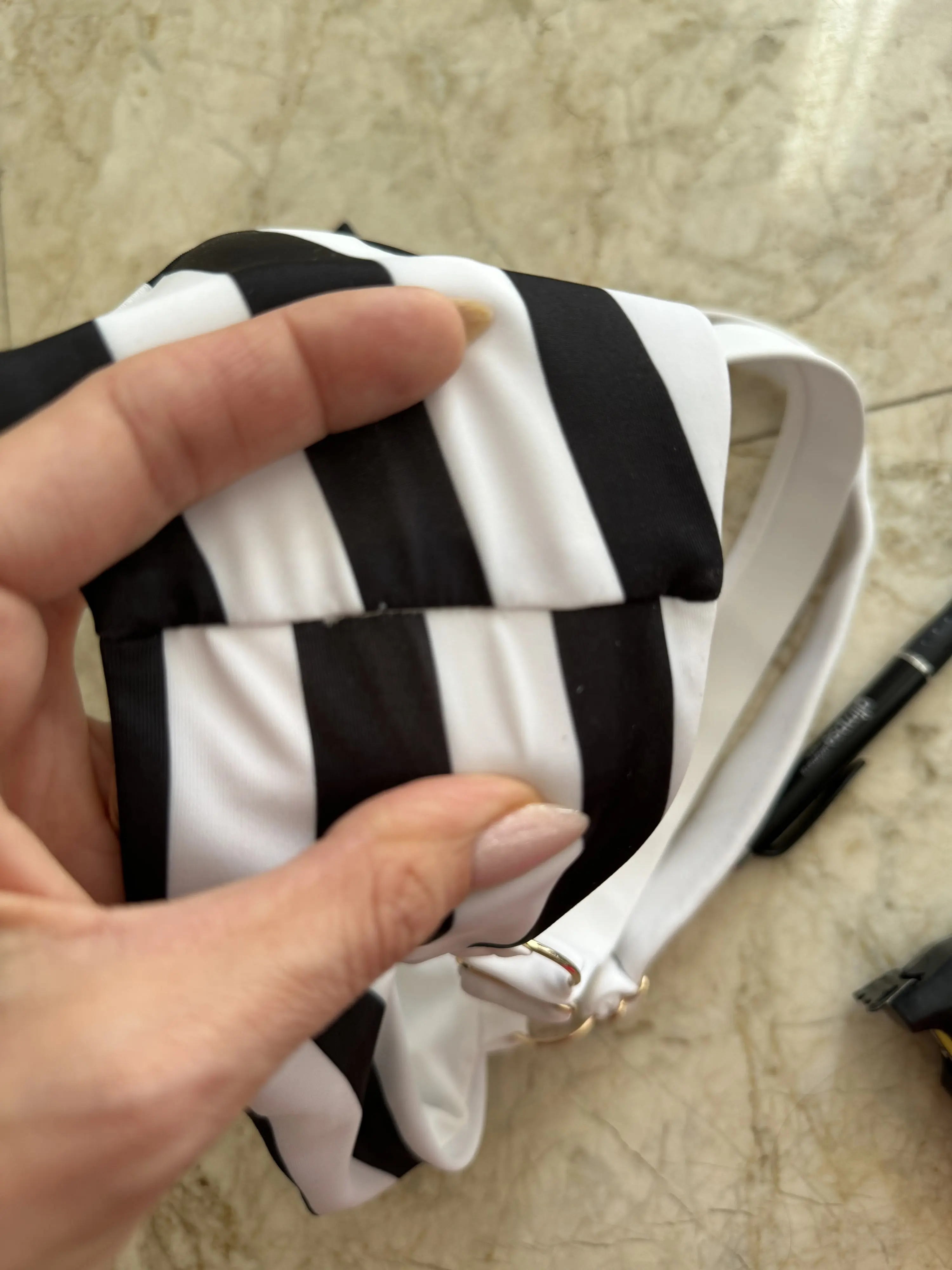 Shenzhen Becarin Apparel Co., Ltd.