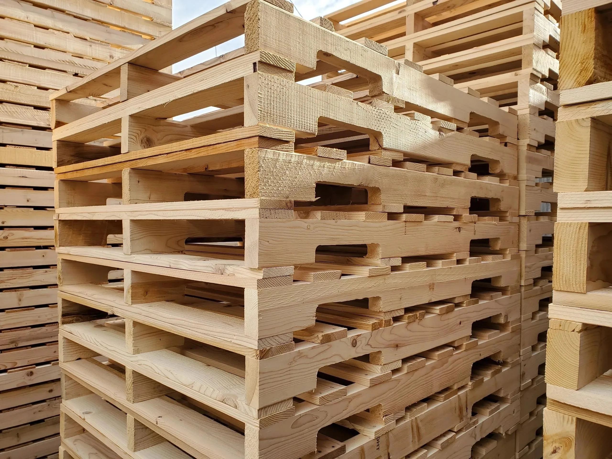 Wooden Pallets - Oem Wood Pallet Export Worldwide Factory Price From ...