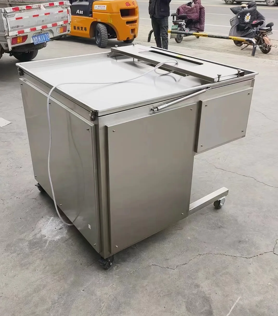 Simple Operation Fresh Lamb Chops Dicer Pig Trotters Cutting Machine ...