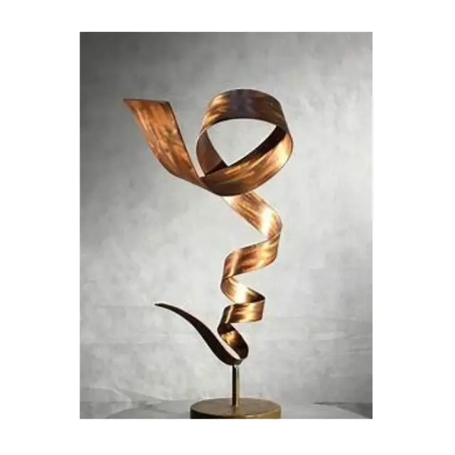 Manufacturing Sculptures Wedding Centerpieces and Table Decoration ...