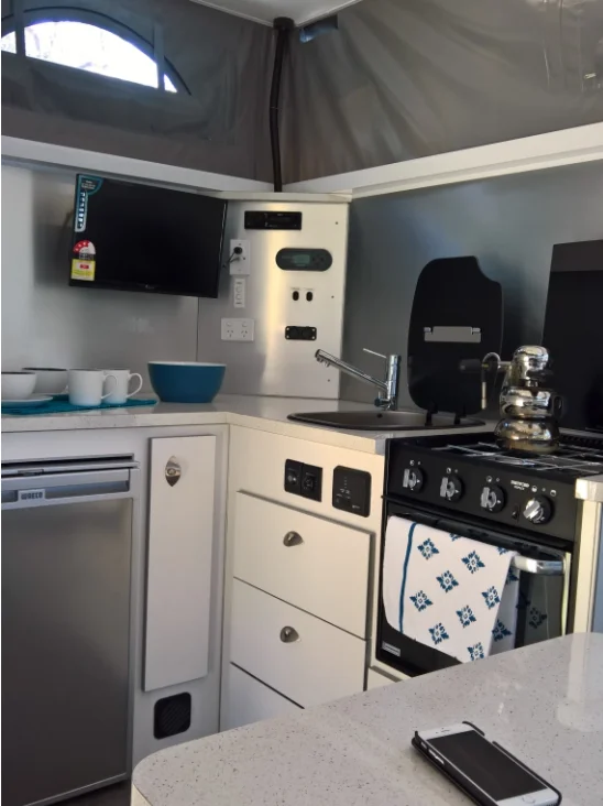 Extending Box Pickup POP TOP Expedition Slide Customized Truck 4x4 ...