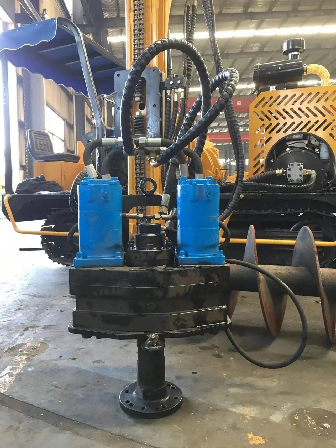 YC360 Hydraulic Hammer for Solar Power Plant Construction