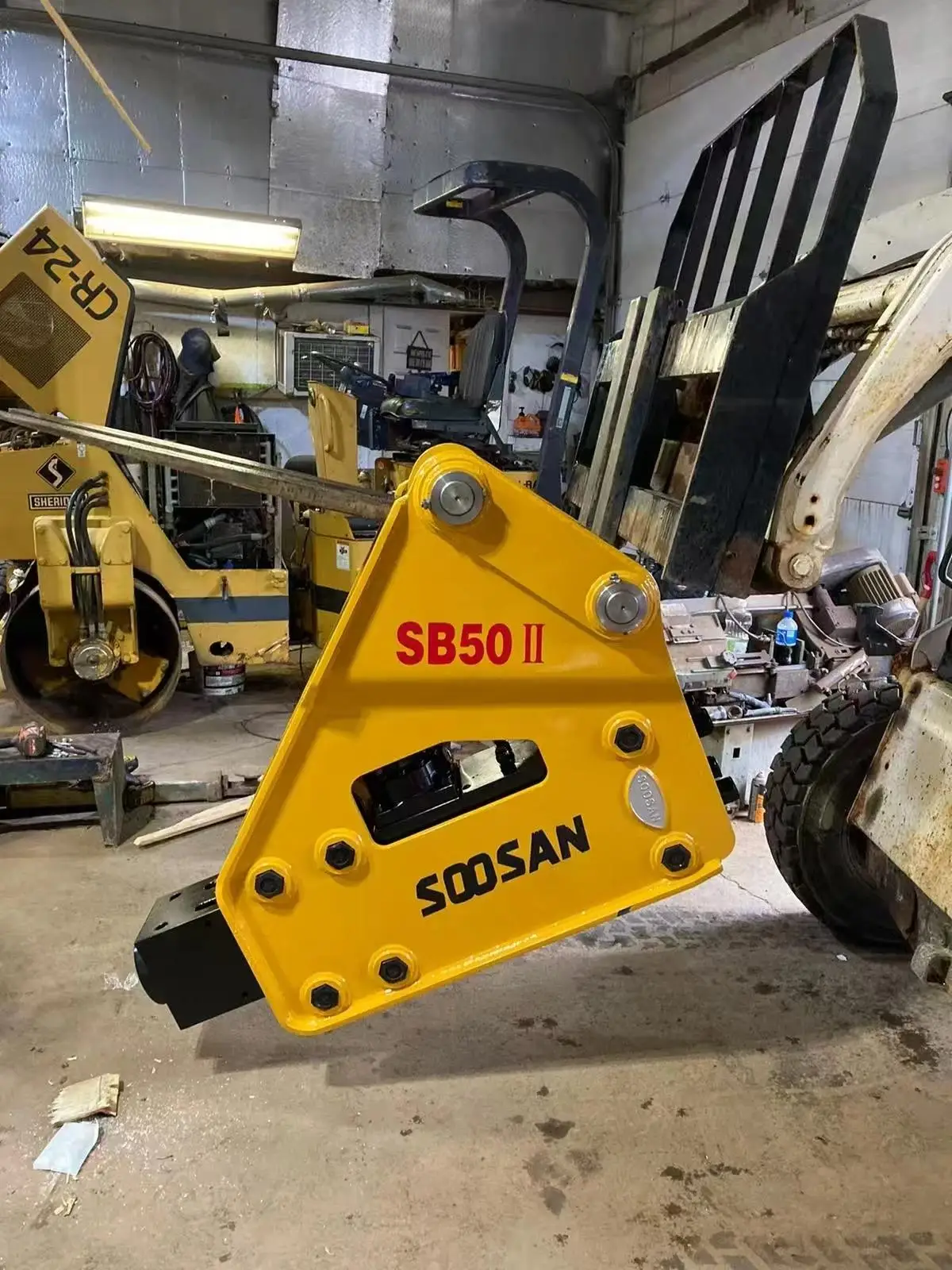 SB50 New Hydraulic Chisel Breaker Pump Side Type Engine Motor Core ...