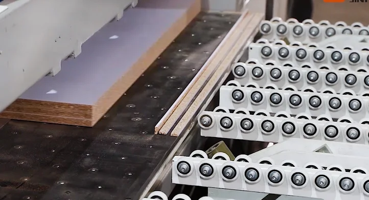 Wellmax Automatic Computer Panel Saw CNC Panel Saw Machine Sliding ...