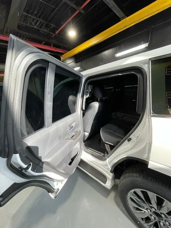 2022 Toyo Ta Land Cruiser 300 Zx 3.3 Diesel - Armored En1063 Level Br6 ...