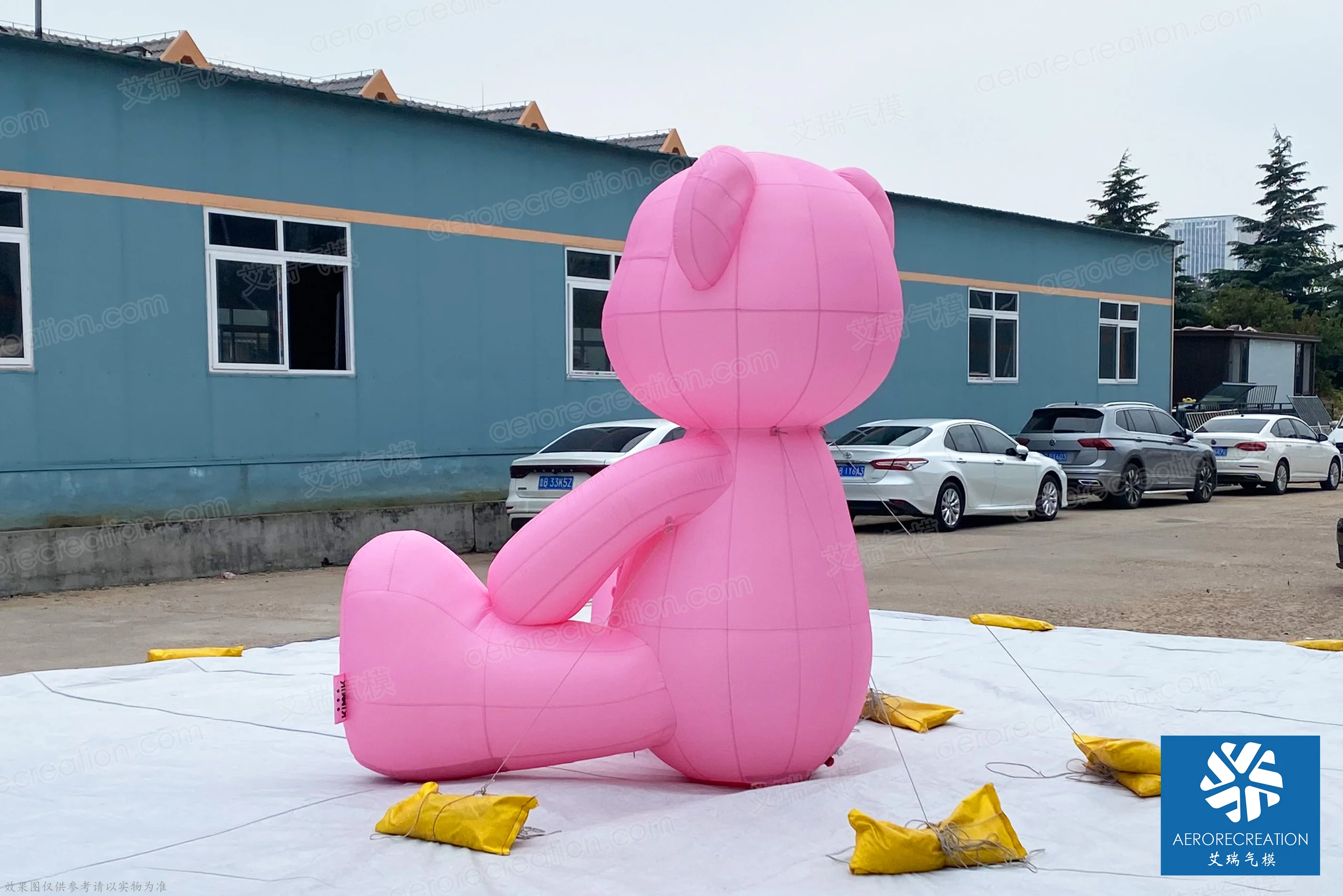 Aero Outdoor Advertising Inflatables - Custom Mascots