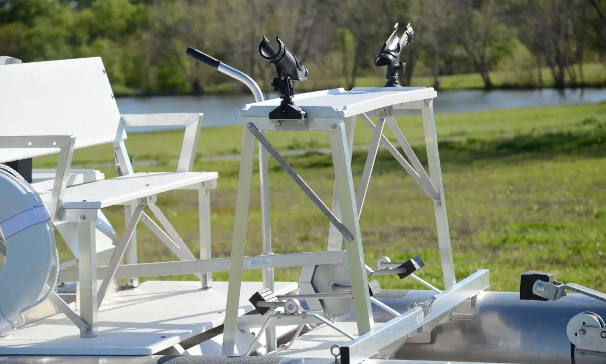 High Performance 13ft Aluminum Pedal Boat for Family Fun