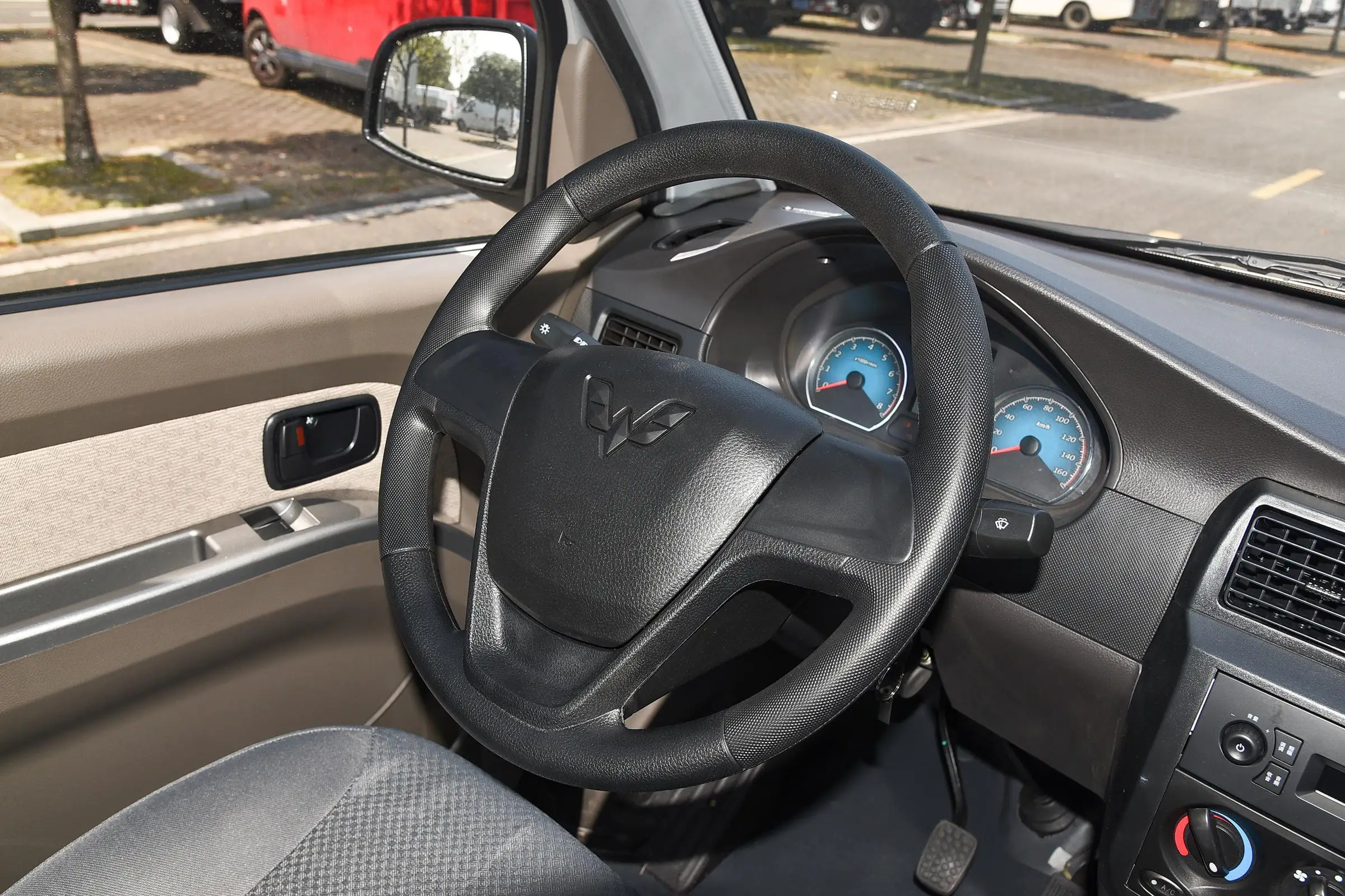 Changtong Factory New Ev Wuling Ev50 Electric Van Large Room Chinese ...