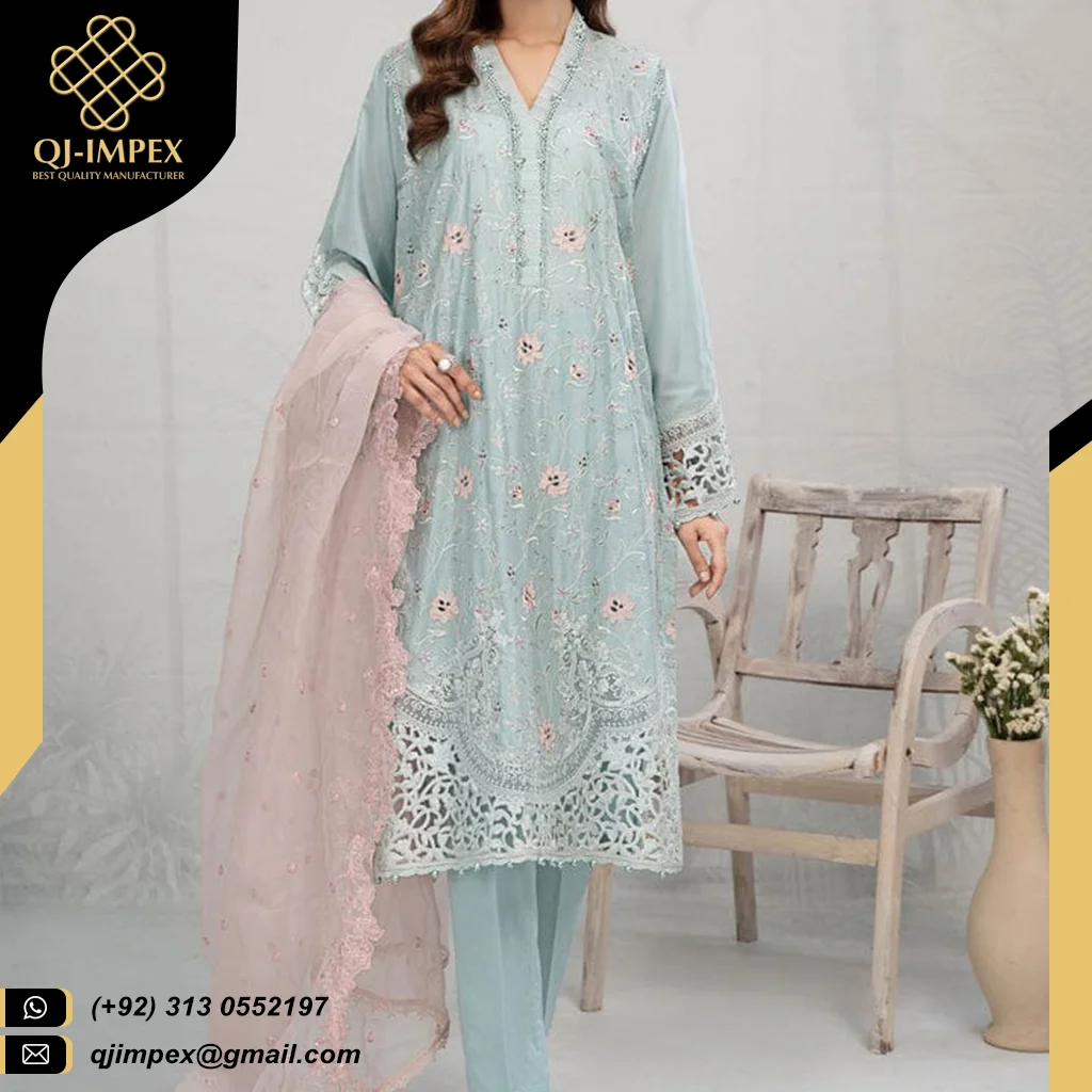 Pakistani Eid Dresses For Women New Design Heavy Lawn Print 3 Piece ...